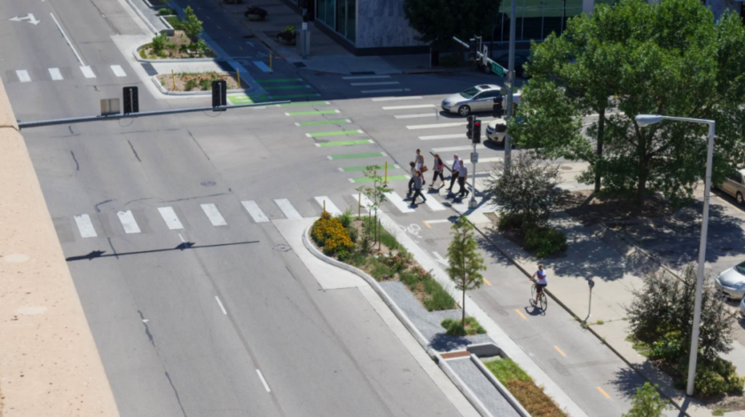 Cycle Tracks/Separated Bike Lane Design — Alta Planning + Design