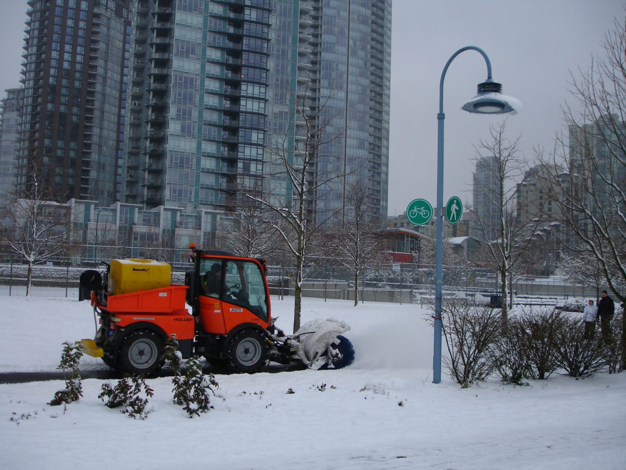Winter Bike Lane Maintenance: A Review of National and International ...